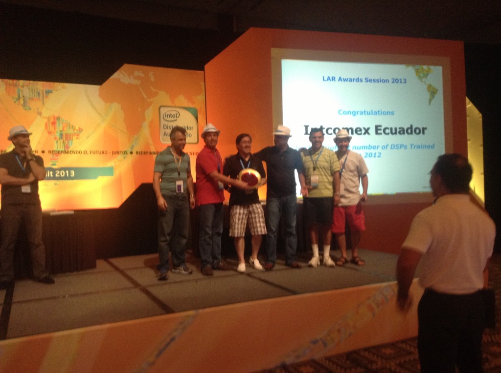 Intcomex reconocido por Intel - CompuChannel